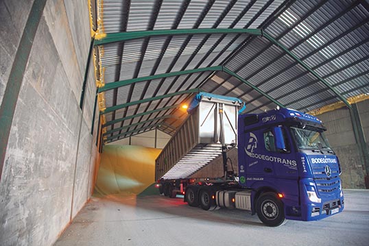 COMPARATIVA: Duotrailer, megatrailer y trailer convencional - Camión ...