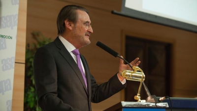 Jaime Revilla es reconocido como ‘Personaje Ilustre de la Automoción ...