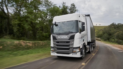 Scania se prepara para revolucionar el mercado con su tractora ...